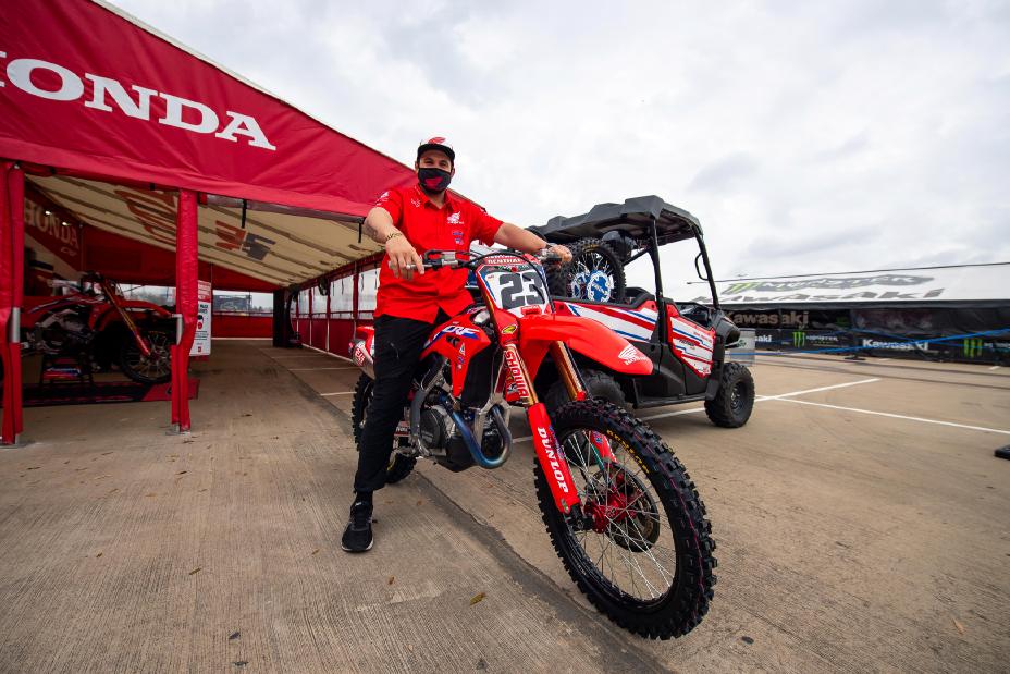 Hunter Lawrence Scores Career-First Podium Finish at Arlington 1 Supercross