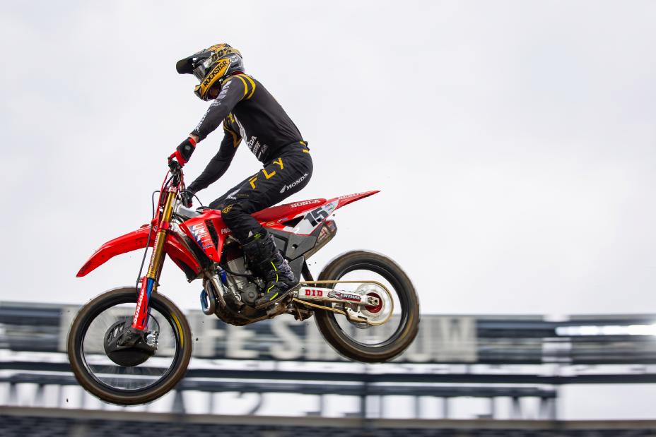 Dean Wilson Earns Top-10 Result at East Rutherford Supercross