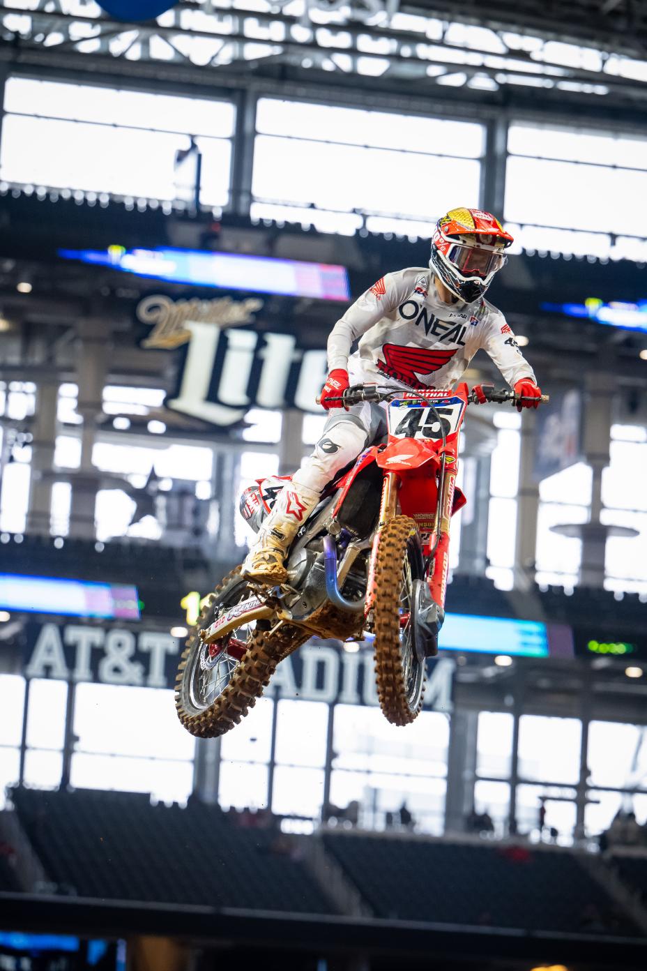 Chase Sexton, Hunter Lawrence Improve Title Chances at Arlington Triple ...