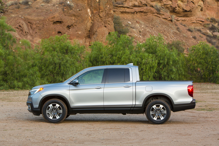 All-New 2017 Honda Ridgeline Pickup Truck Makes World Debut at 2016 ...