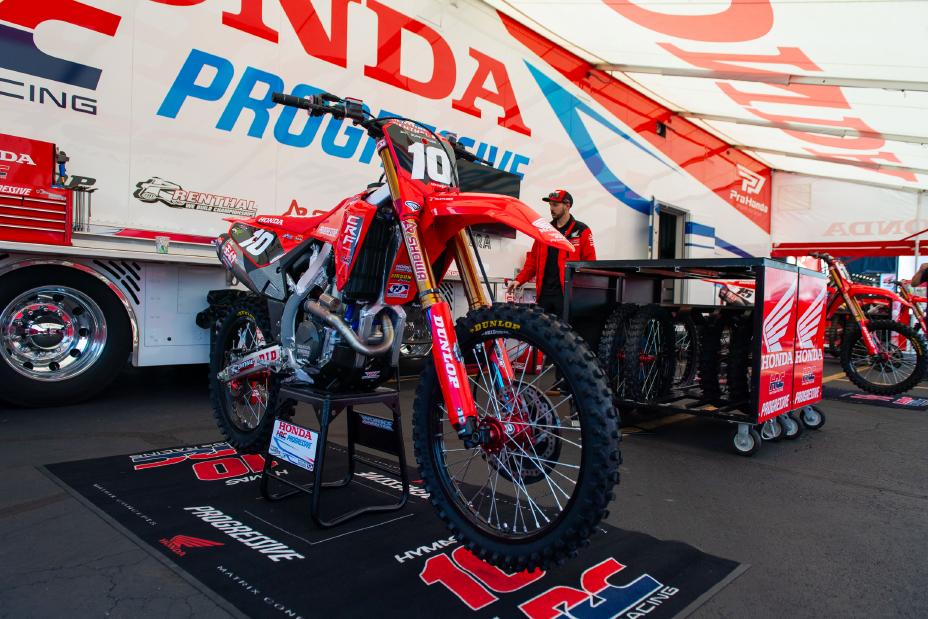 Dean Wilson Earns Top-10 Result at East Rutherford Supercross