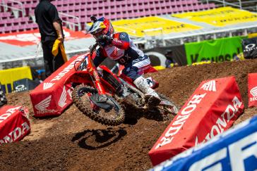 Flawless Win For Roczen At Salt Lake City 5 Ama Supercross