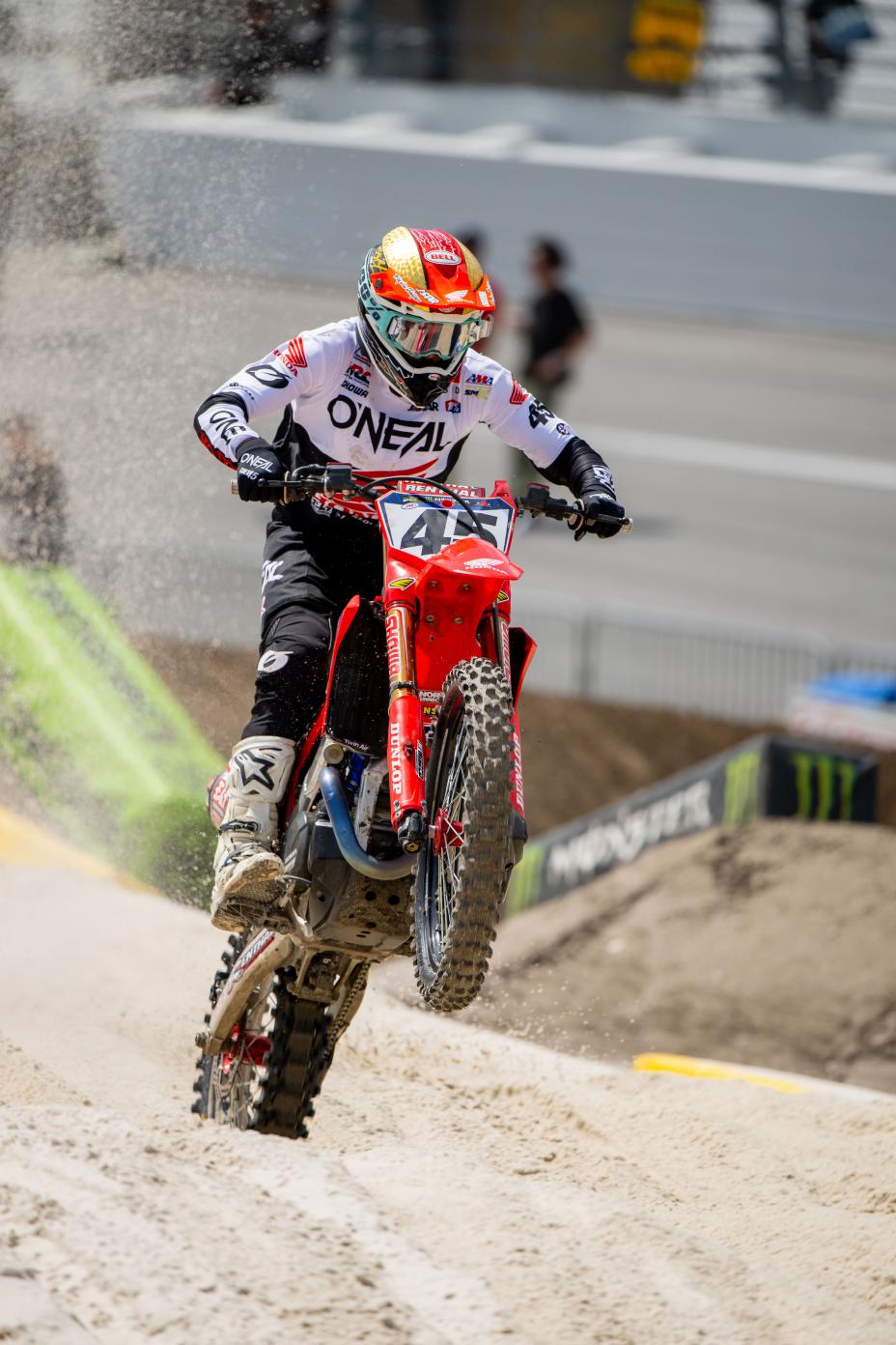 Hunter Lawrence Takes Daytona Supercross 250SX East Win