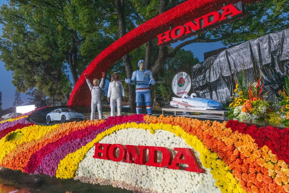 2026 Rose Parade Honda ThePower of Teams Float