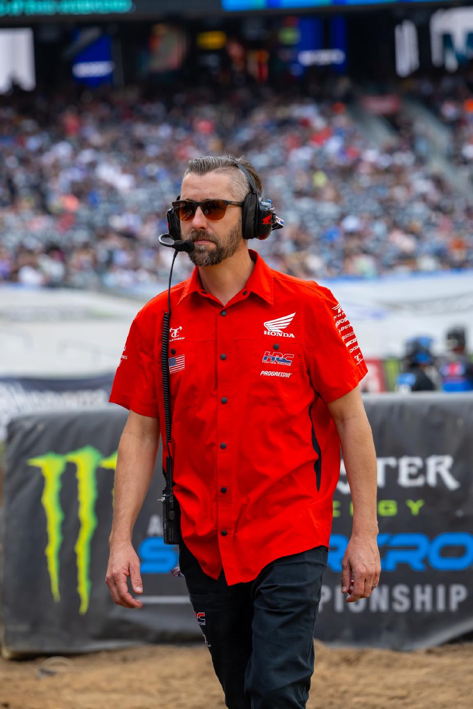 Dean Wilson Earns Top-10 Result at East Rutherford Supercross