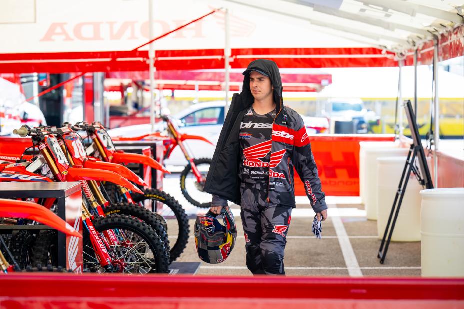 Hunter Lawrence Kicks off 250SX East Battle With a Win in Houston