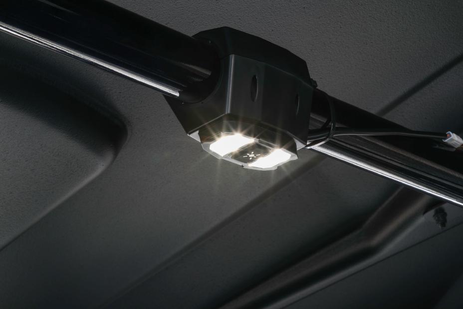 2023 Honda Pioneer 1000-6 Crew dome light