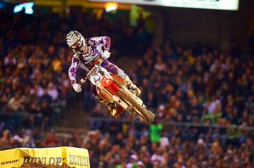 Honda Red Riders Gain Multiple Podium Finishes