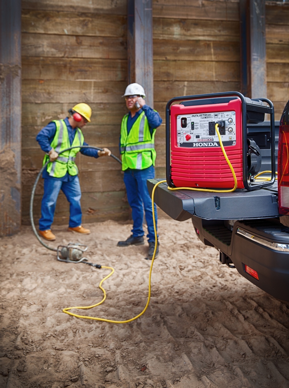 Honda EB2800i Commercial Construction Vertical