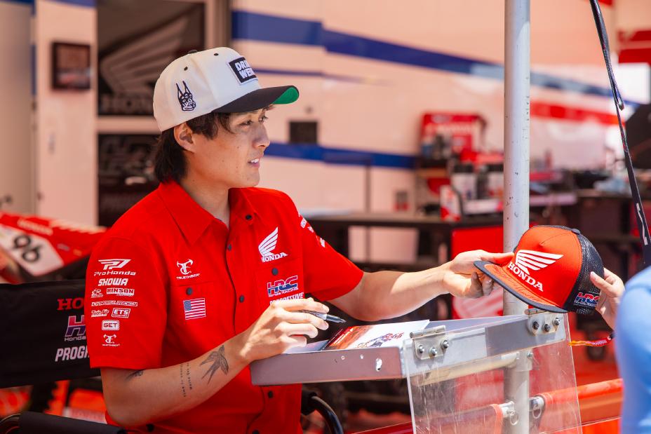 Powerful Return to Racing for Honda HRC Progressive at Fox Raceway