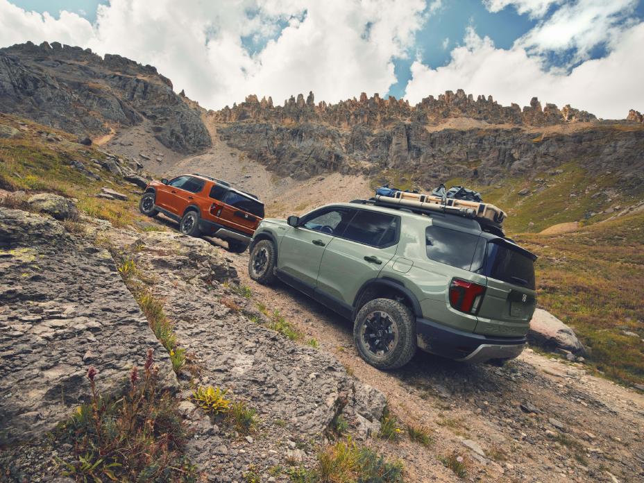 2026 Honda Passport TrailSport – Shown with Optional Accessories