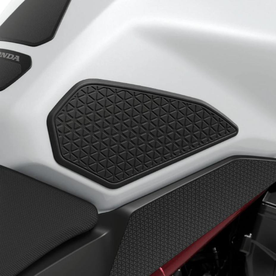 2025 Honda CB750 Hornet tank side pads
