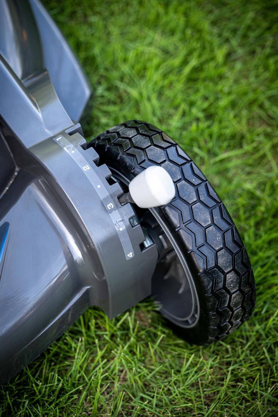 Honda HRX Series Battery Powered Walk-behind Lawn Mower Specifications