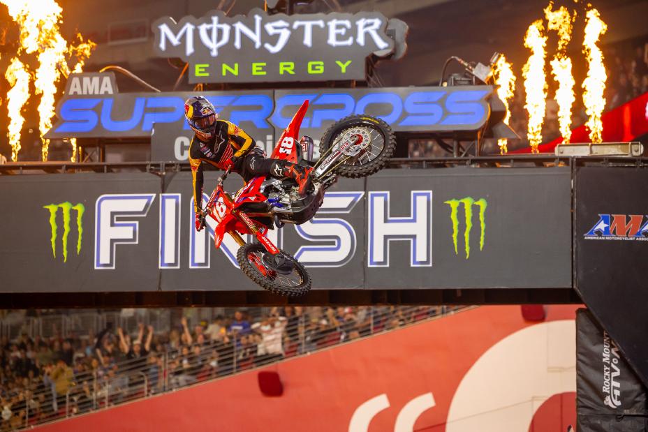 Jett Lawrence Wins Glendale 250SX West Triple Crown