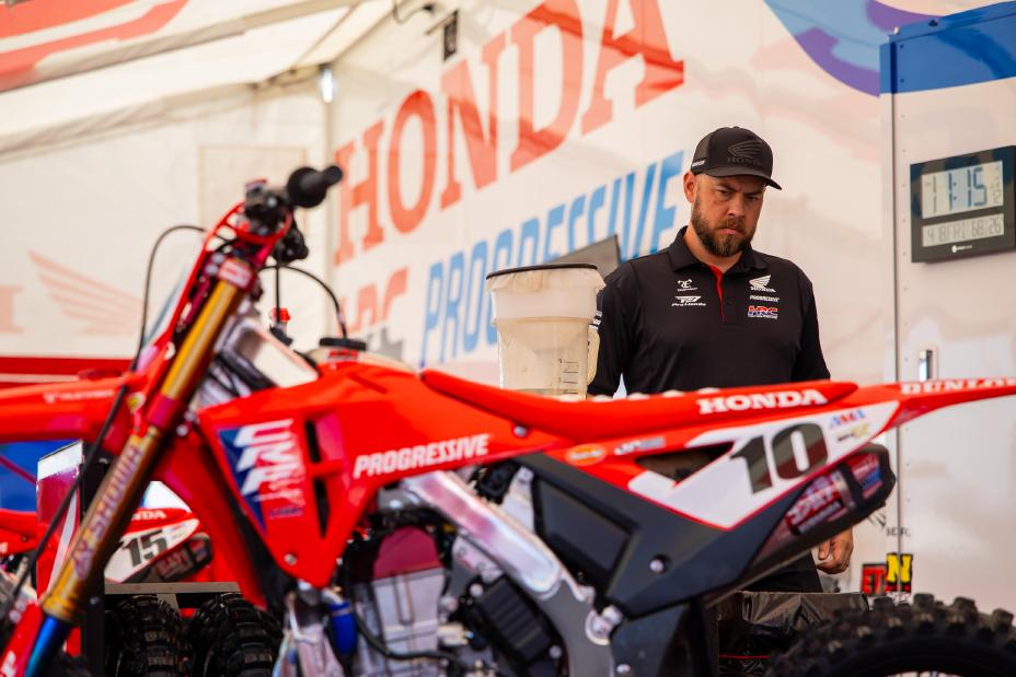 Dean Wilson Earns Top-10 Result at East Rutherford Supercross