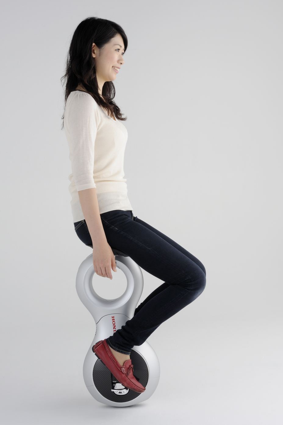 Honda Develops New Personal Mobility Device