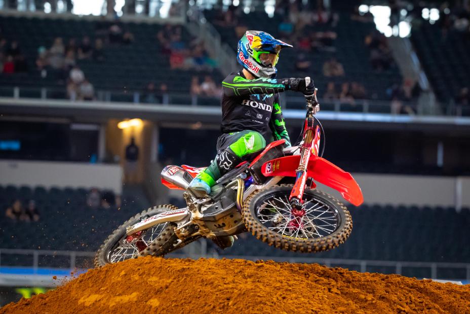 Hunter Lawrence Scores Career-First Podium Finish at Arlington 1 Supercross