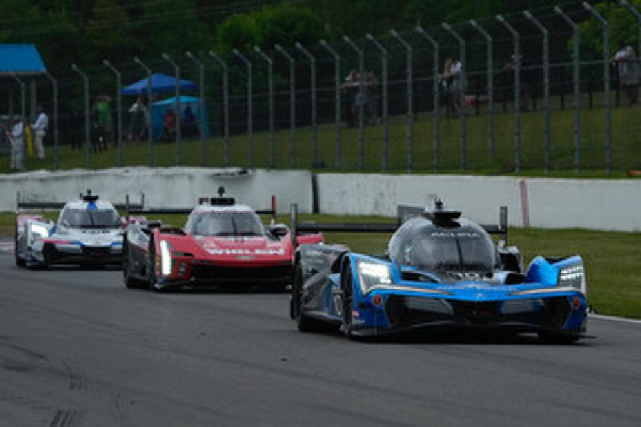 Acura Conquers Competition at Canadian Tire Motorsport Park