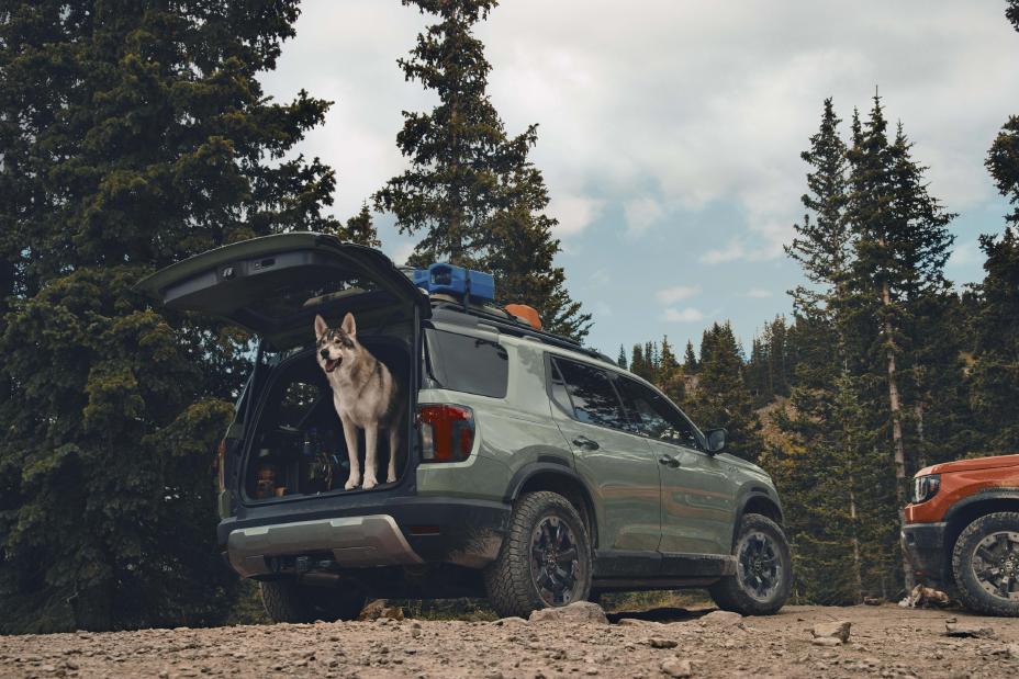 2026 Honda Passport TrailSport – Shown with Optional Accessories