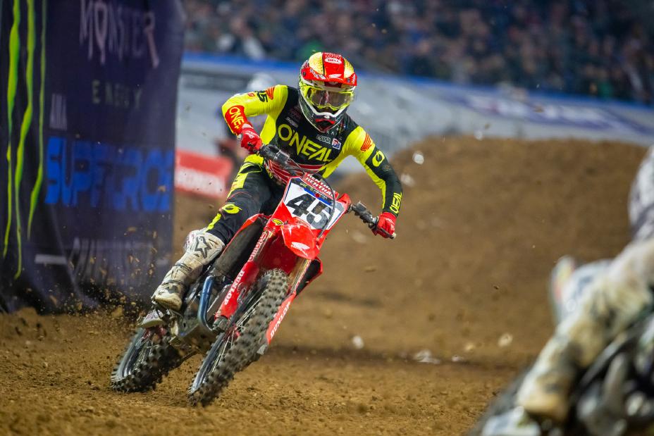 Hunter Lawrence Kicks off 250SX East Battle With a Win in Houston