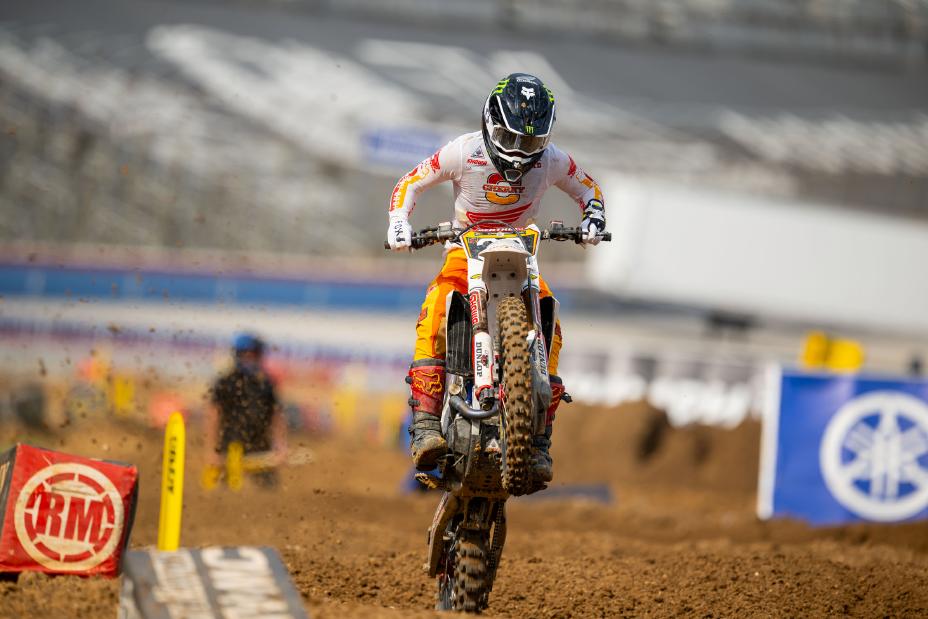Debut 450 Win for Hunter Lawrence at Fort Worth SMX