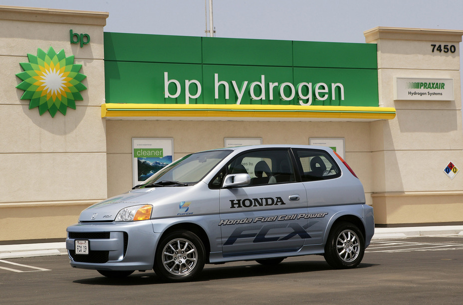 Honda FCX Refueling Infrastructure