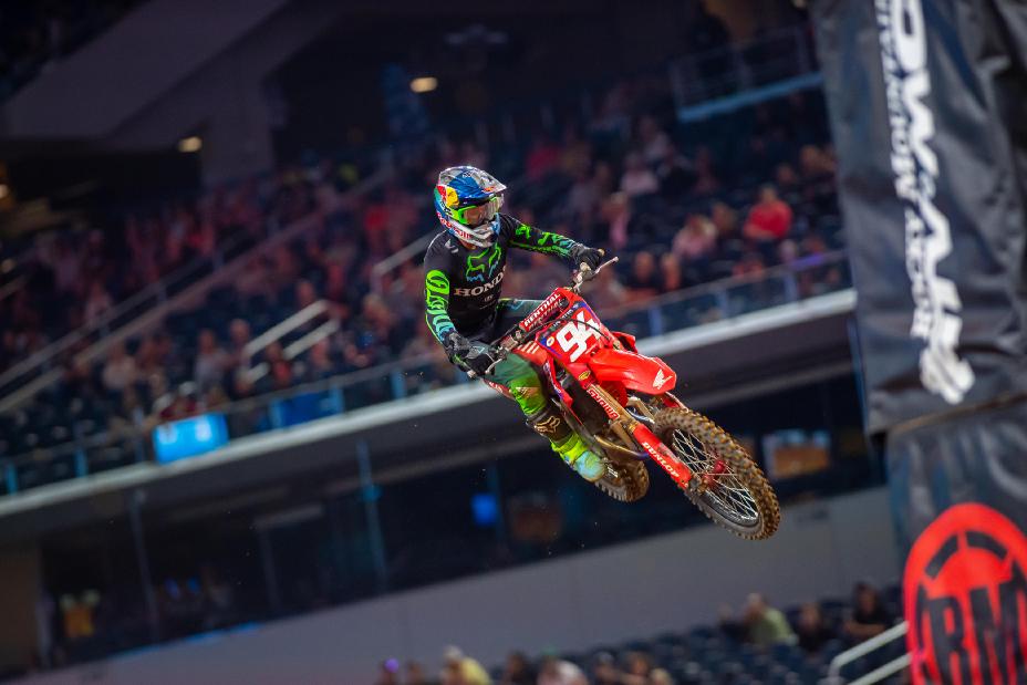 Hunter Lawrence Scores Career-First Podium Finish at Arlington 1 Supercross