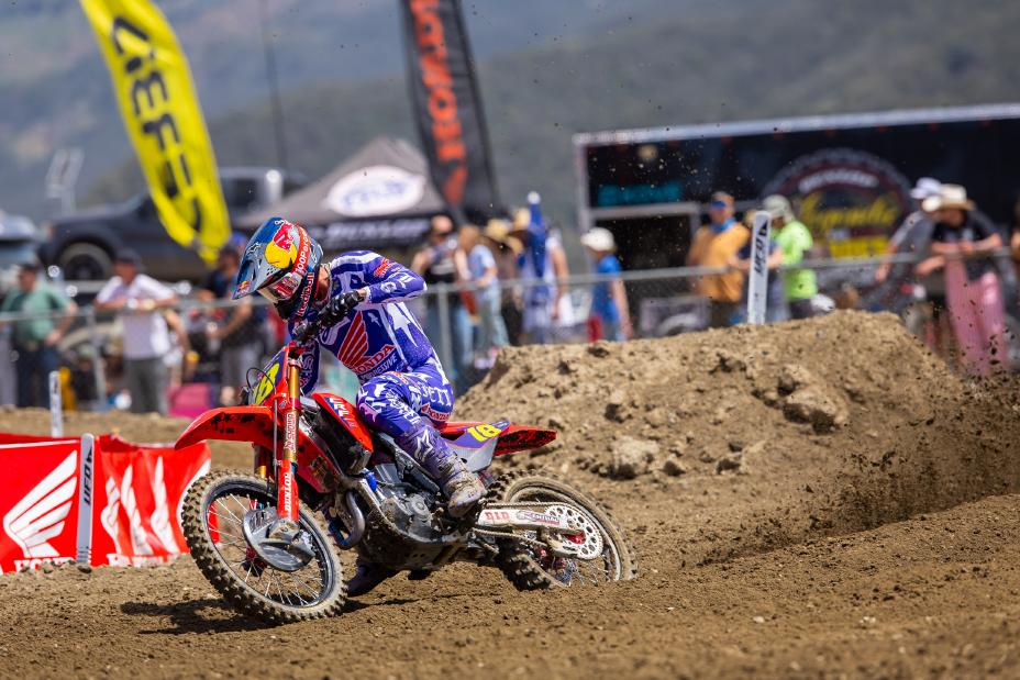 Powerful Return to Racing for Honda HRC Progressive at Fox Raceway
