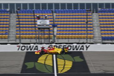 Front row lockout for Honda for Iowa race 2