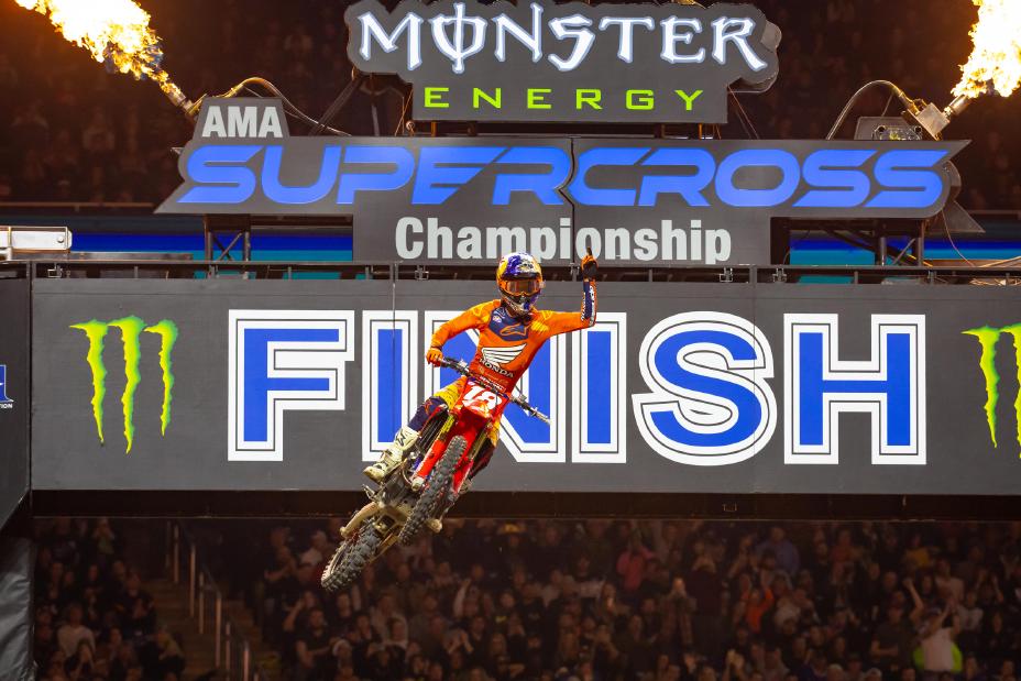 Lawrence Extends 250SX East Points Lead with Detroit Win