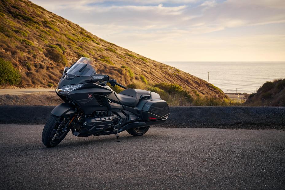 25 Honda Gold Wing Matte Black Metallic Beauty