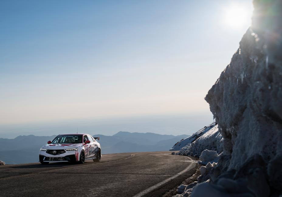 #93 Acura Integra Type S DE5