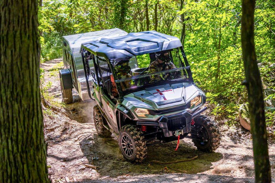 2025 Honda Pioneer 1000-5 Deluxe