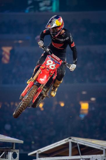 Chase Sexton, Hunter Lawrence Improve Title Chances at Arlington Triple ...