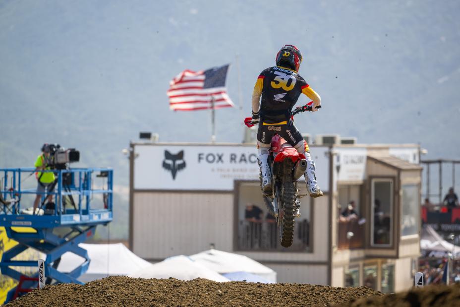 Powerful Return to Racing for Honda HRC Progressive at Fox Raceway