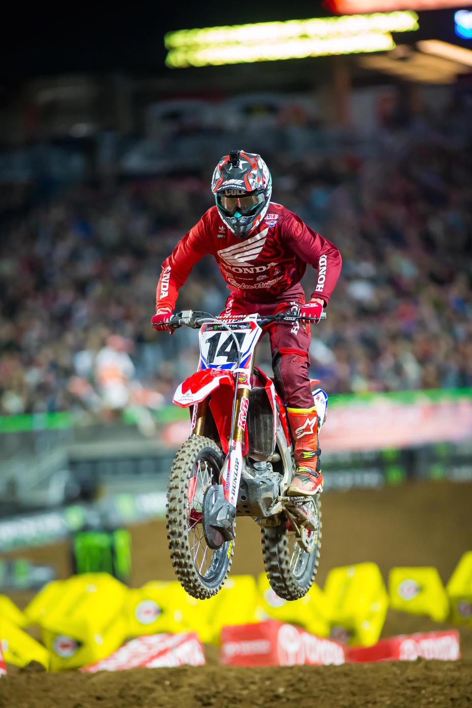 Seely Finishes Fourth in Glendale
