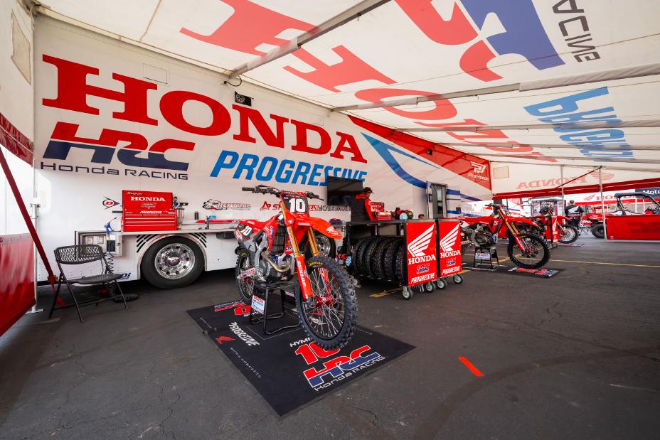 Dean Wilson Earns Top-10 Result at East Rutherford Supercross