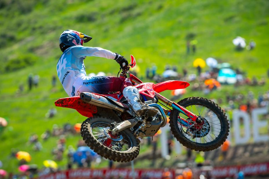 Roczen Dominates Thunder Valley AMA Pro MX
