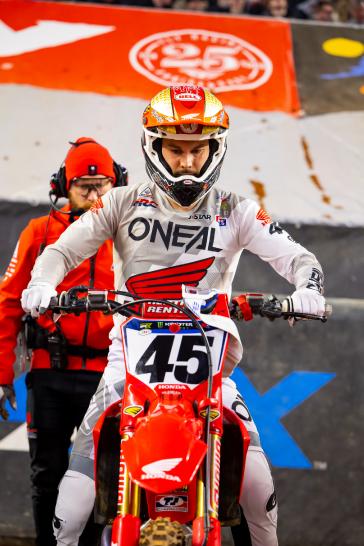 Chase Sexton, Hunter Lawrence Improve Title Chances at Arlington Triple ...