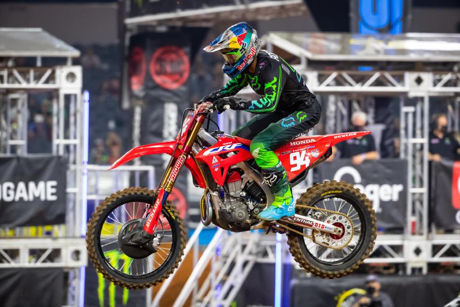 Hunter Lawrence Scores Career-First Podium Finish at Arlington 1 Supercross