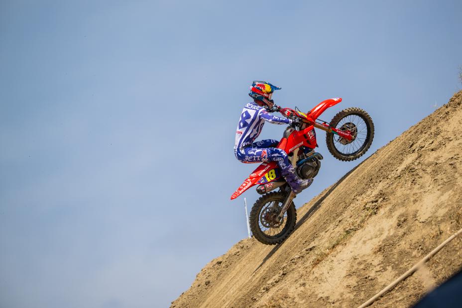 Powerful Return to Racing for Honda HRC Progressive at Fox Raceway