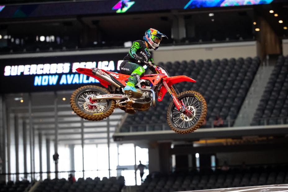 Hunter Lawrence Scores Career-First Podium Finish at Arlington 1 Supercross