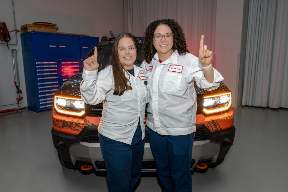 Rebelle Rally - Honda Associates Adia Raya and Madison Russell compete ...