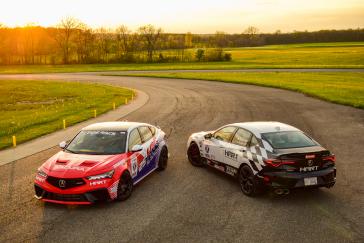 Acura Integra Type S with HRC Prototype Performance Parts Competing in ...