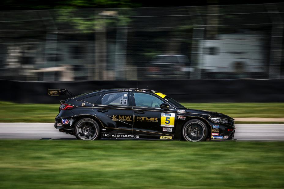 Honda Clinches Podium Finish in 4 Hours of Mid-Ohio