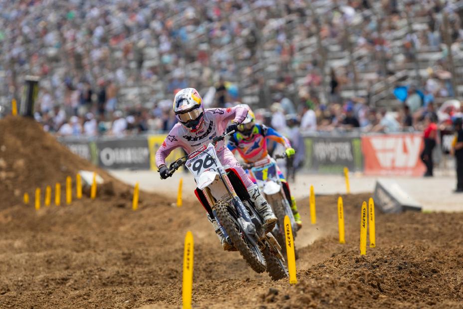 Debut 450 Win for Hunter Lawrence at Fort Worth SMX